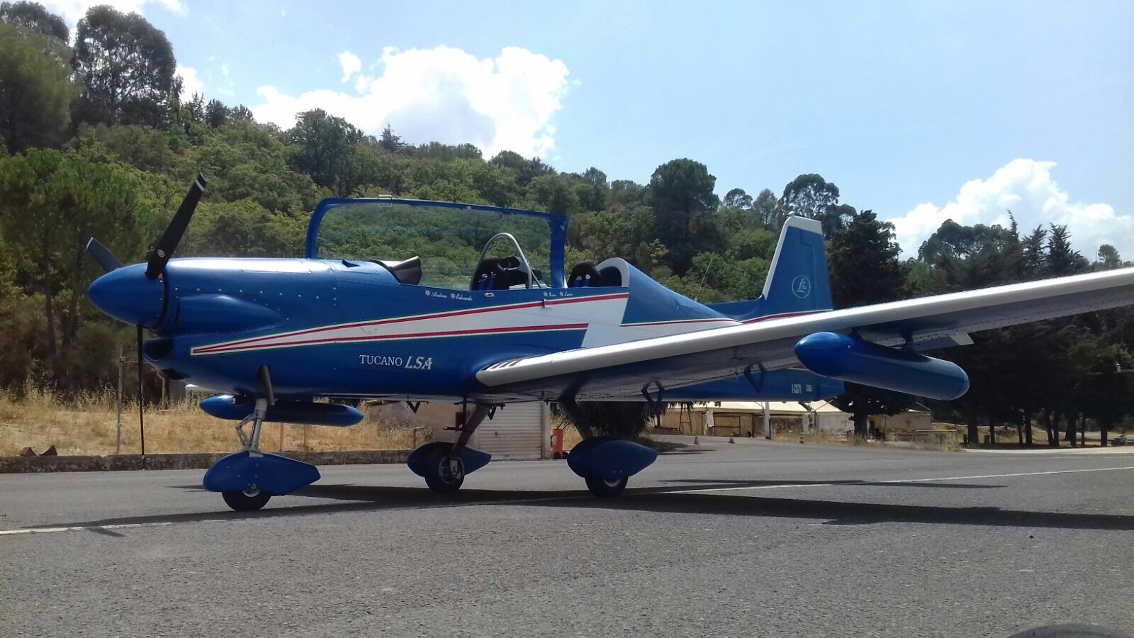 Flying Legend Tucano R - "Light Sport*"